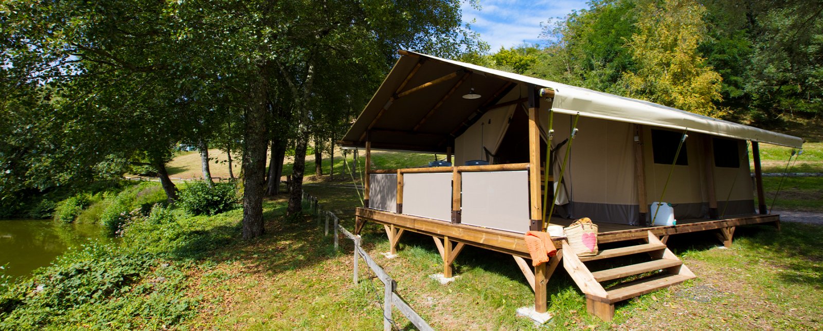 Tente Lodge Nature Luxe au camping La fougeraie, camping écoresponsable ...